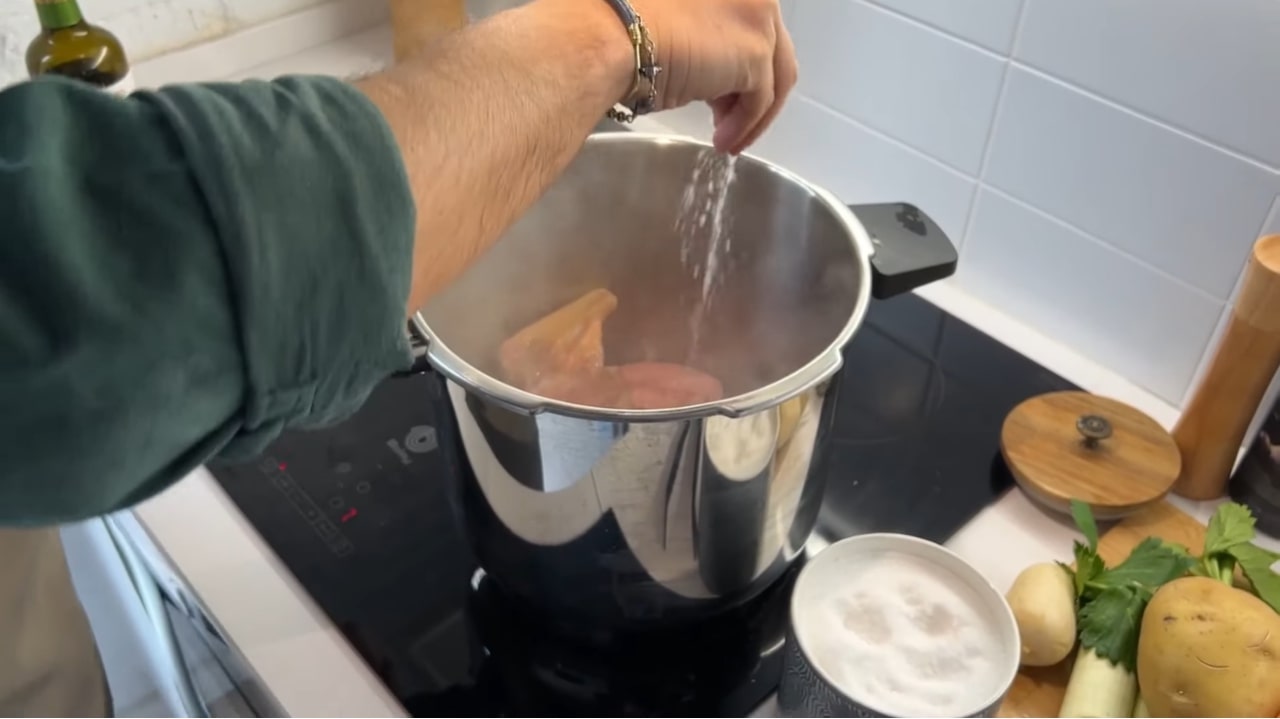 Sopa de Galets - Hearty Catalan Soup for Christmas Day